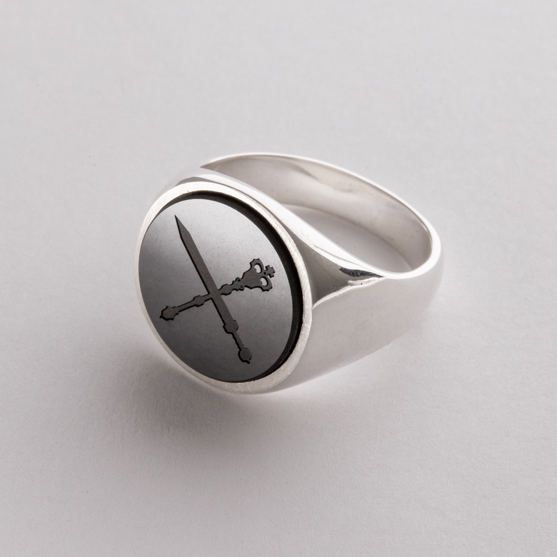 Ventrue Clan - Elysium Eclipse Signet Ring Series - Smooth Edition – Dark Side of Luxury